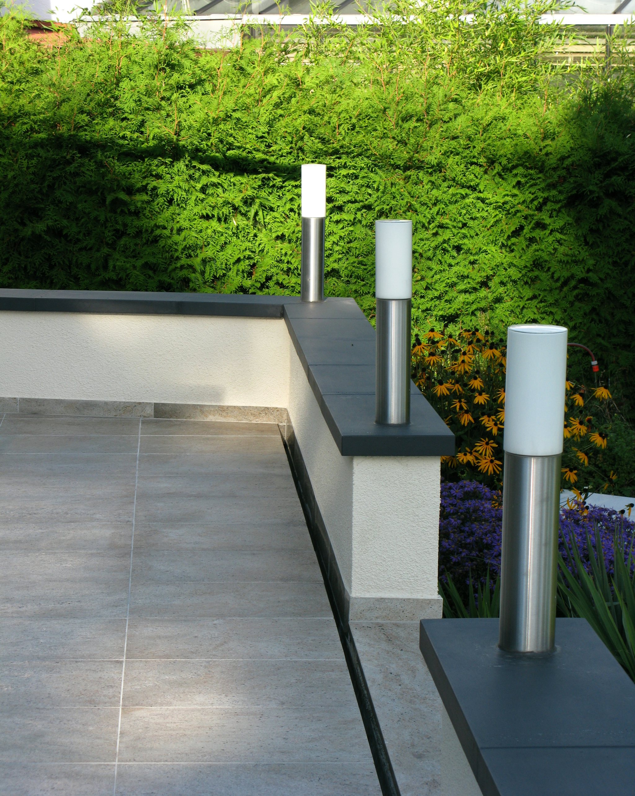 Mauerabdeckung aus Beton bestellen | Niessen GmbH