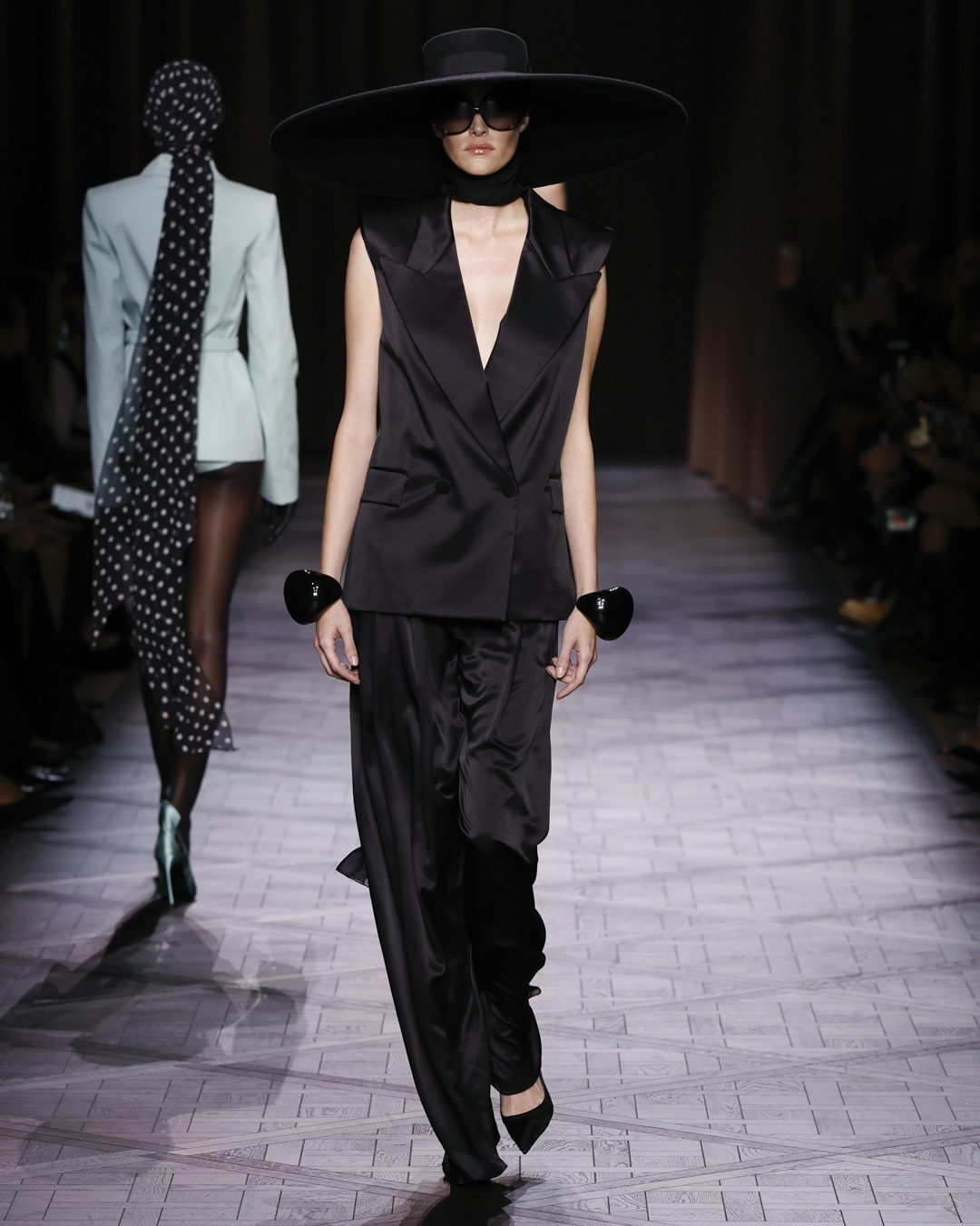 SS25 Show - Spring/Summer 2025 Collection - Nina Ricci