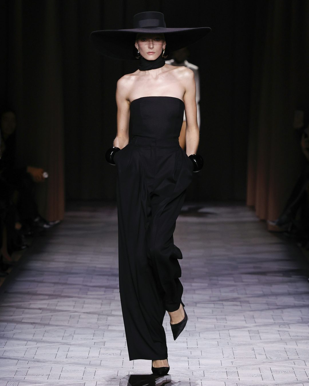 SS25 Show - Spring/Summer 2025 Collection - Nina Ricci
