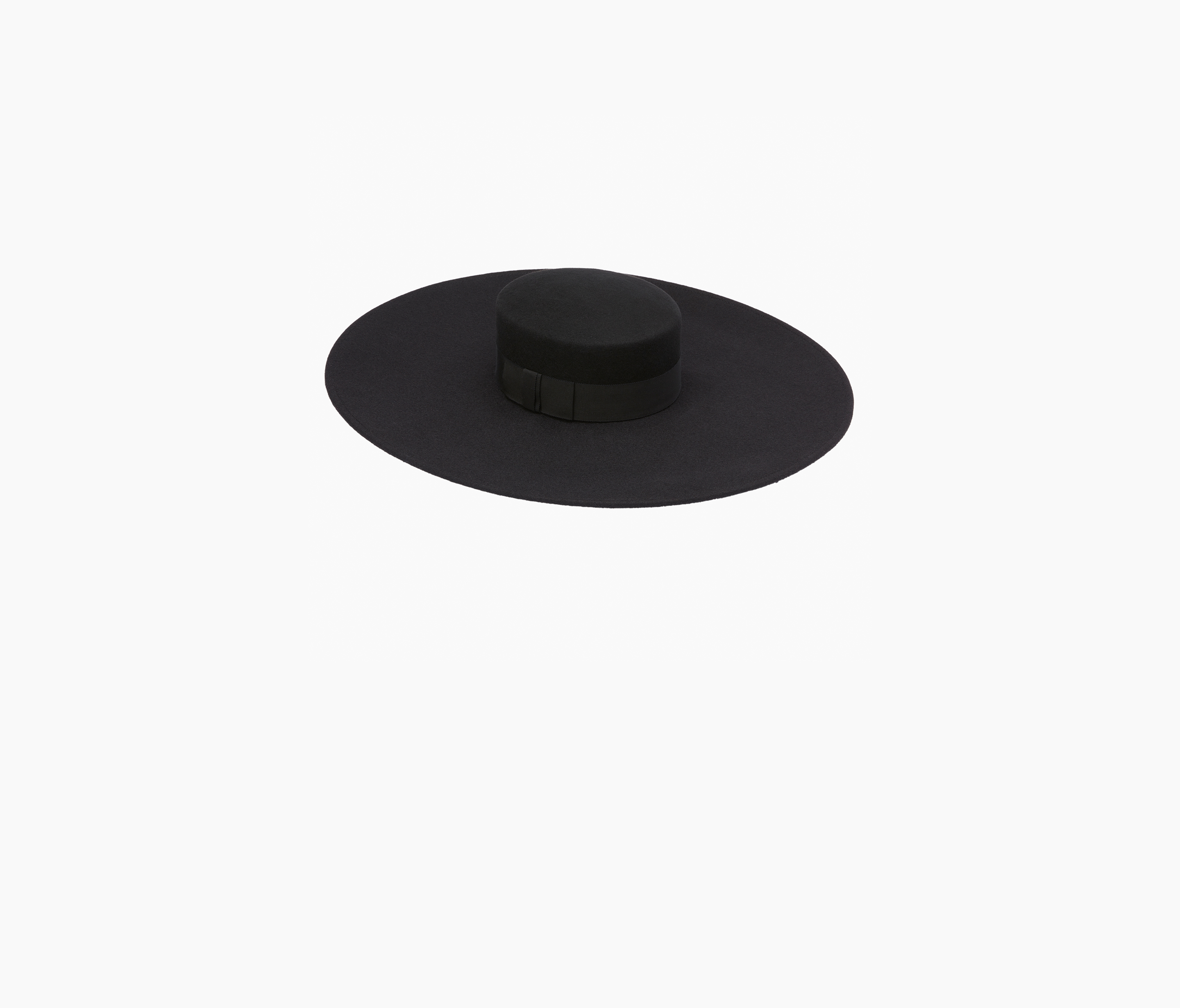 Felt wool capeline hat in black - Nina Ricci