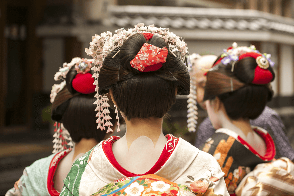 Ancient Japanese Hair Care: Vintage Silk and Shine | nomakenolife: The ...