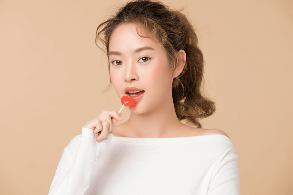 Japanese Makeup Trends: Natural Looks With a Bit of Color ...