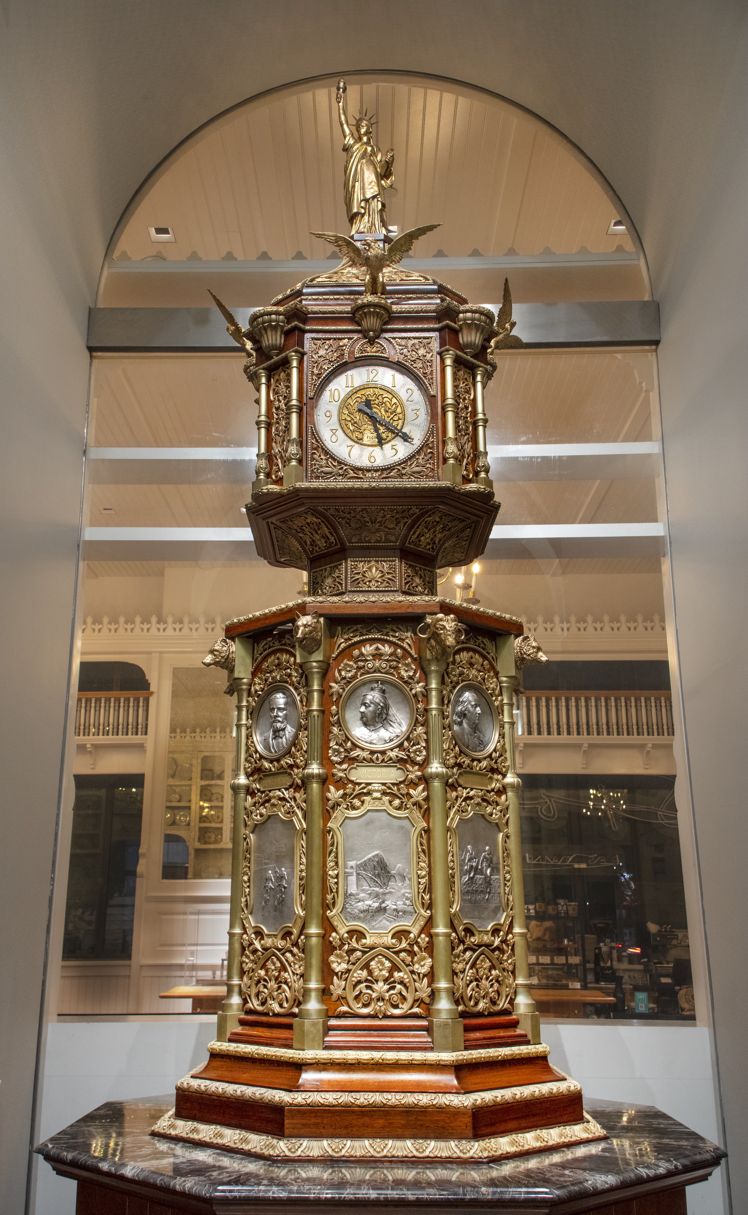 The Waldorf Astoria Lobby Clock | New-York Historical Society