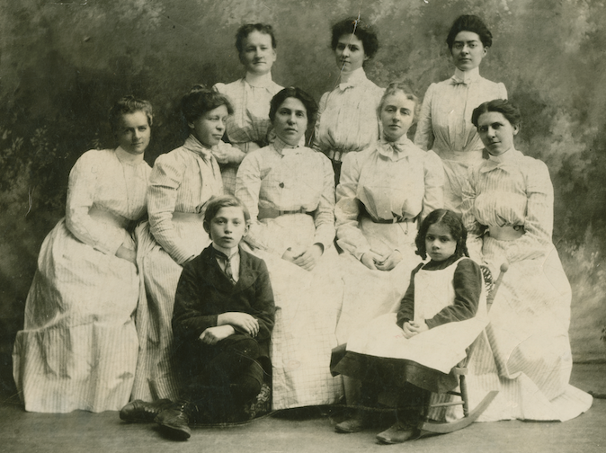 My Best and Strongest Feelings: Gender, Class, and the Settlement House ...