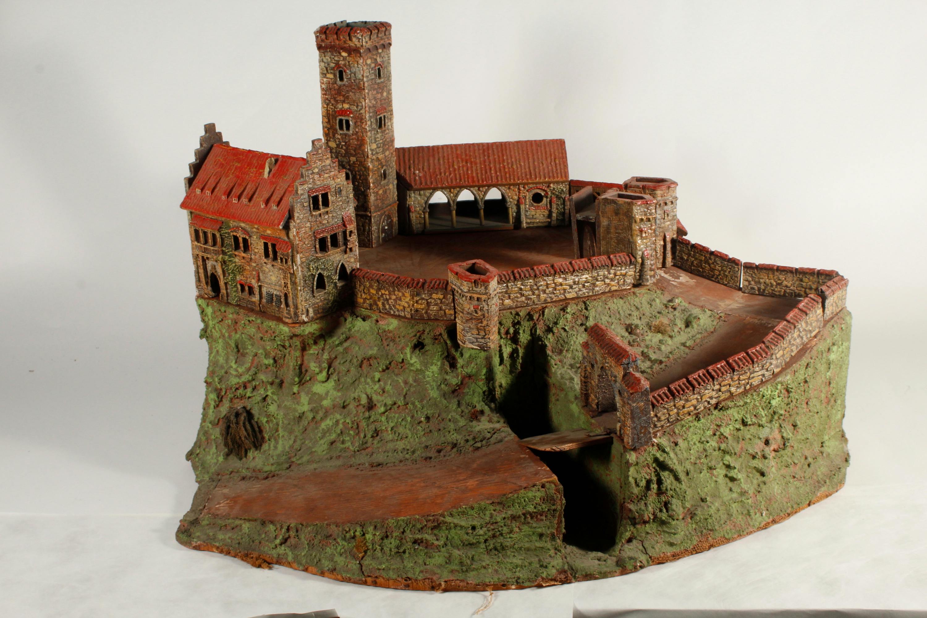 Holiday Express 2023-2024: Toys and Trains from the Jerni Collection ...