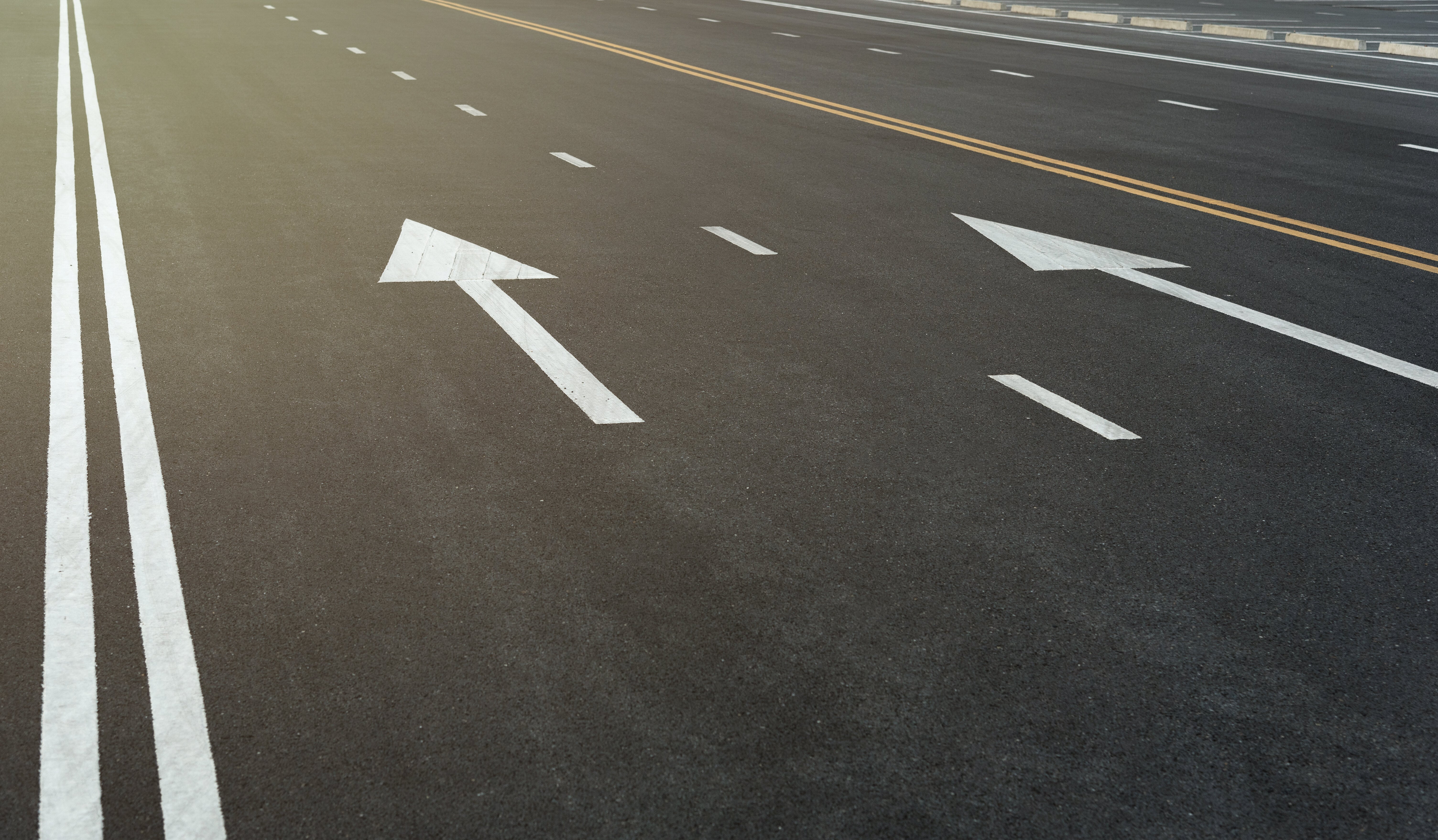 Todo sobre las intersecciónes señalizadas - Onroad