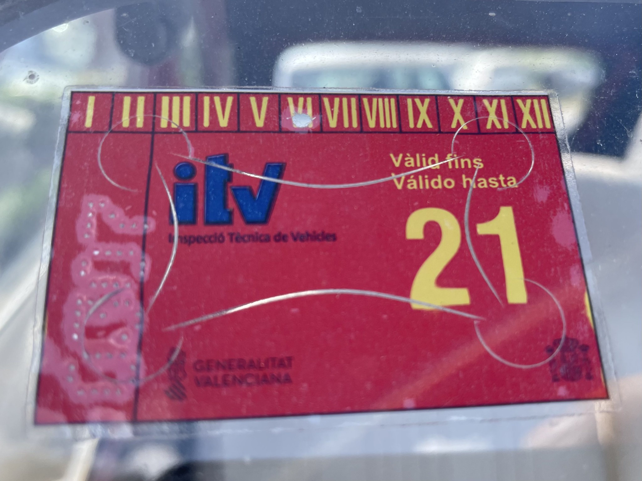 Señal V-19: la pegatina de la ITV - Onroad