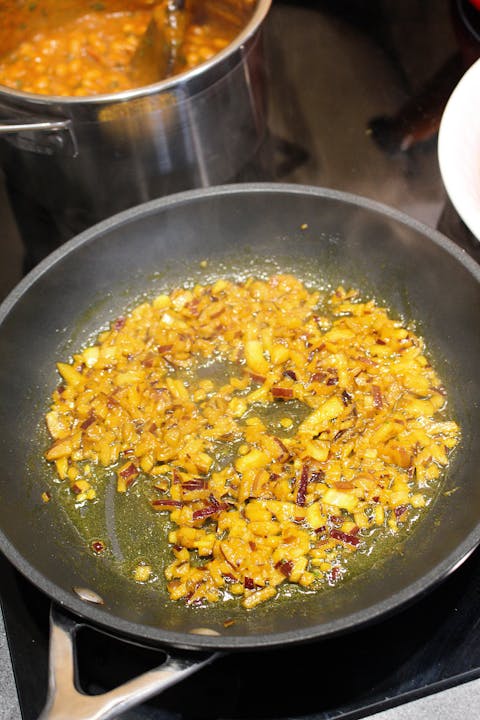 Tomato Akuri with Masala Beans