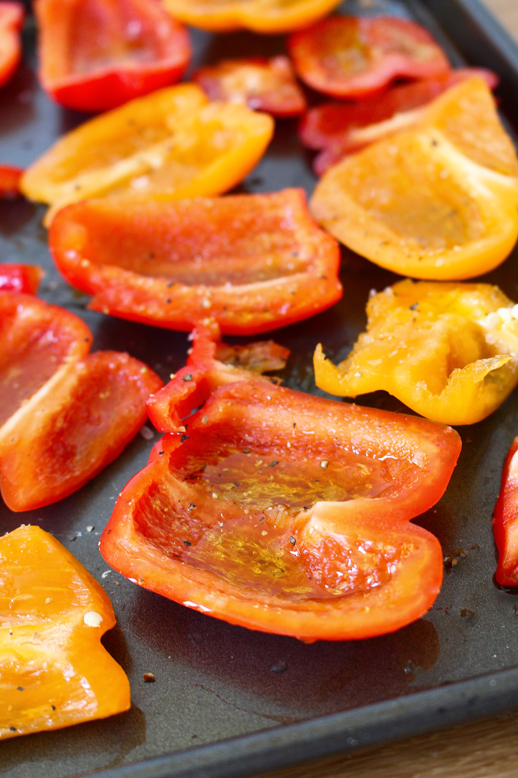 Lunch Box Pepper Hummus with Crispy Za'atar Pitta | Oddbox