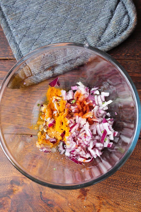 Tomato Akuri with Masala Beans