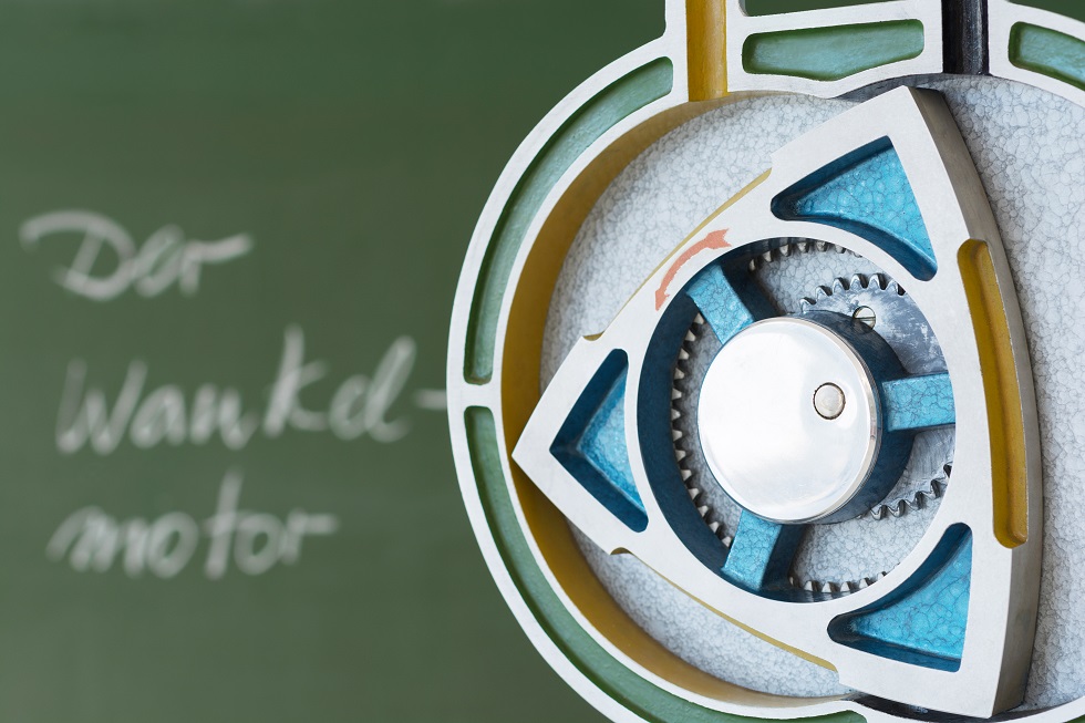 Moteur rotatif ou Wankel : définition et fonctionnement - Ornikar