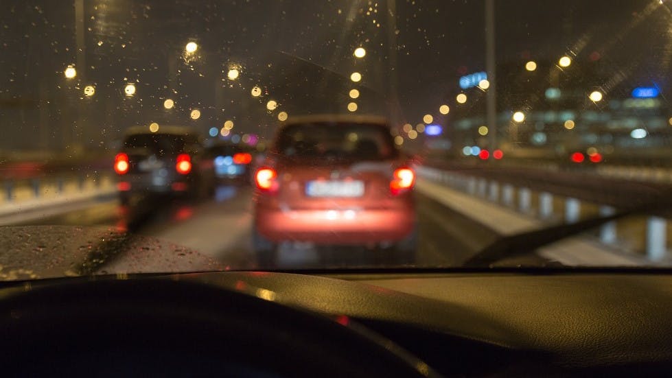 Vision de nuit et véhicules motorisés - Ornikar