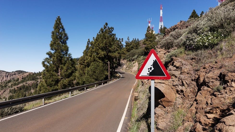 Qu'est-ce qu'une route à deux fois une voie ? - Ornikar