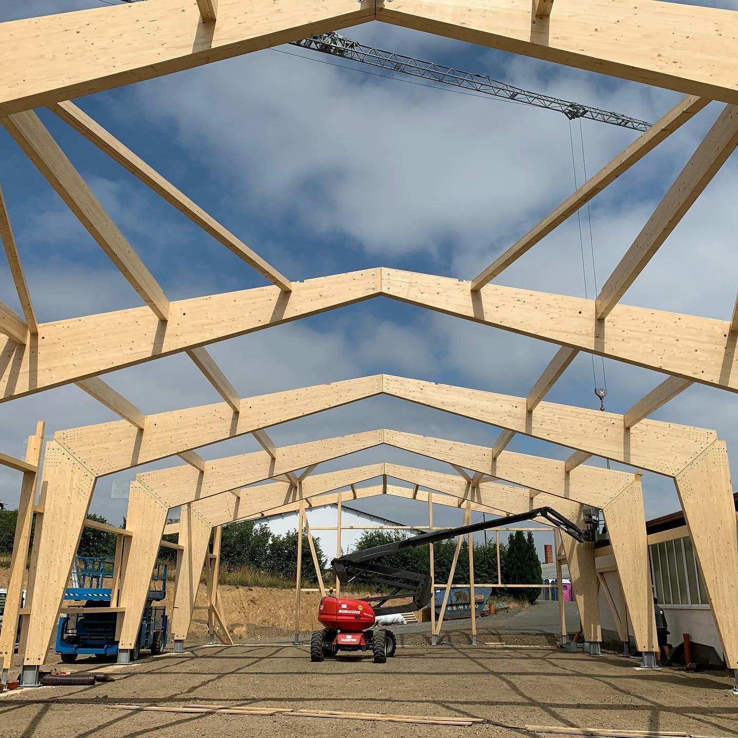 LIGNA System Hallen - Oster Dach + Holzbau GmbH