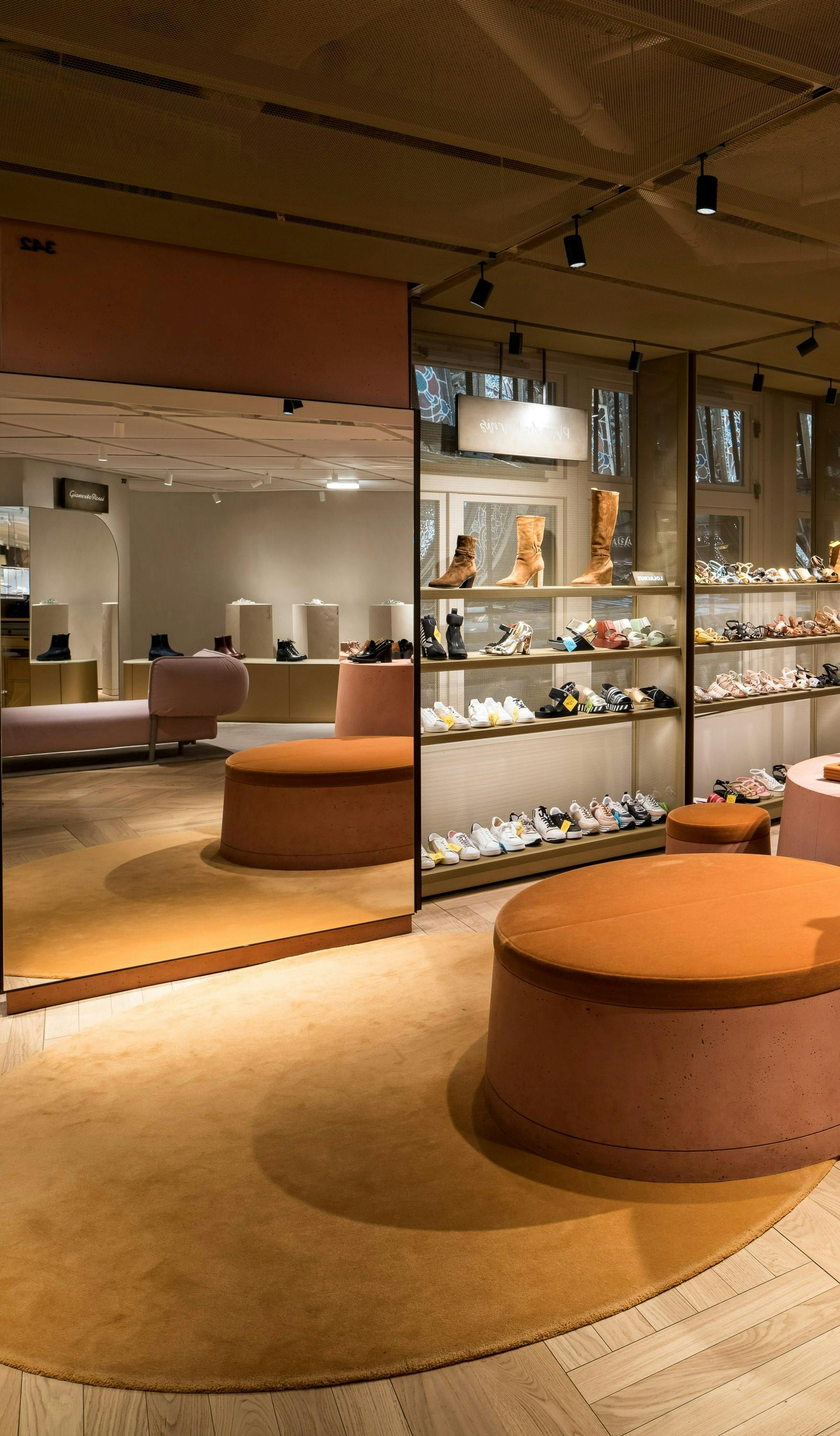 GL Hausmann Souliers - OWL STUDIO