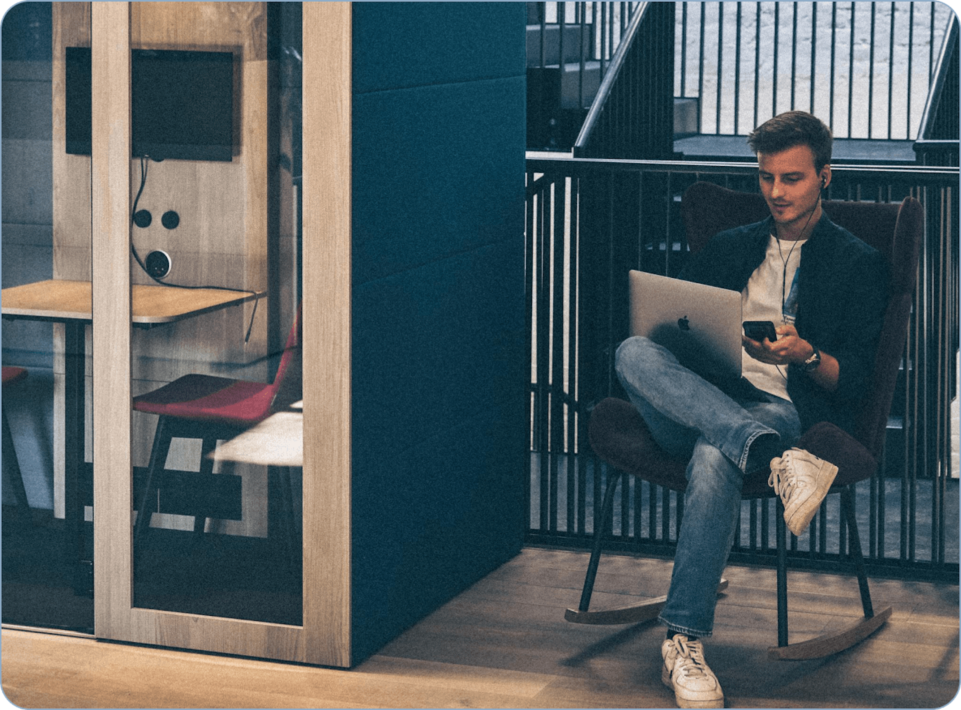 Customer support | Services | Paddle