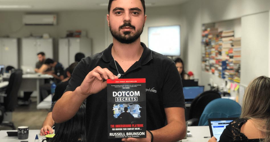 Dotcom Secrets - Russell Brunson, Book Summary in PDF