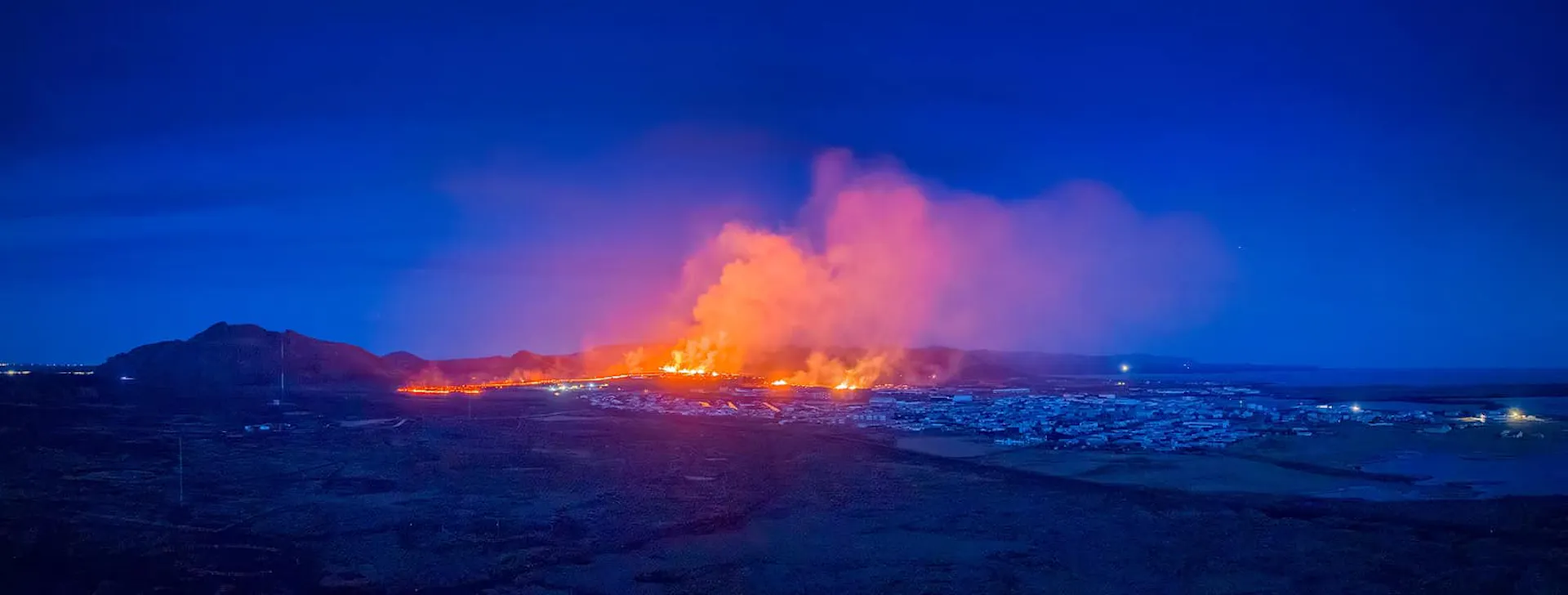 Reykjanes Volcano Sundhnúkagígar Erupts December 2023 | Perlan