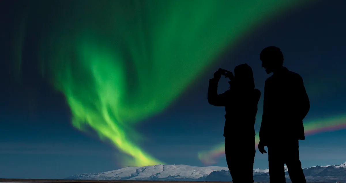Tips for Experiencing the Northern Lights with Kids | Perlan