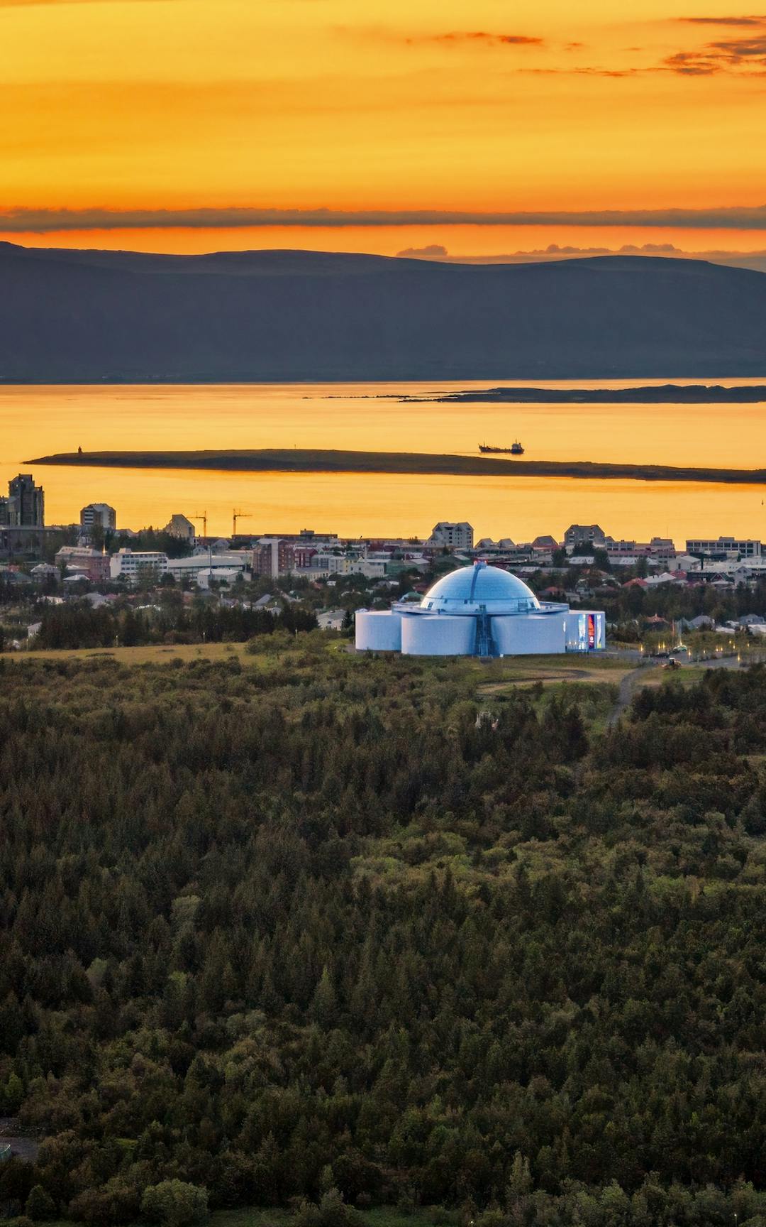 Explore Iceland's Beauty, Plan Your Visit Now | Perlan