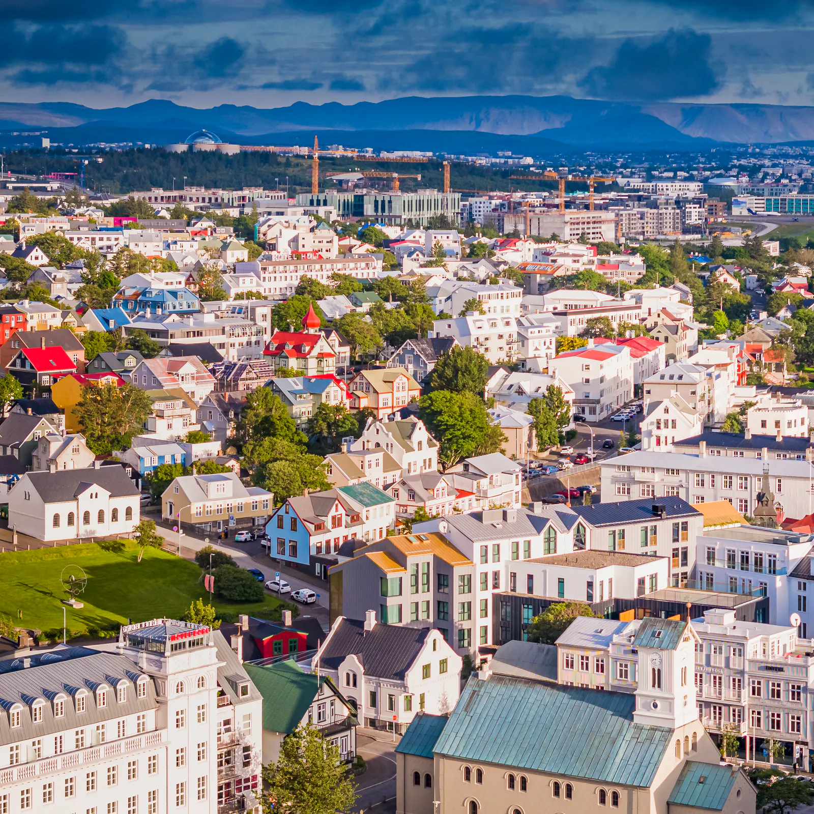 Laugavegur Reykjavík | Guide to the Main Street | Perlan