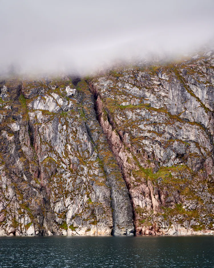 What is a Dike in Geology? | Volcano Glossary | Perlan