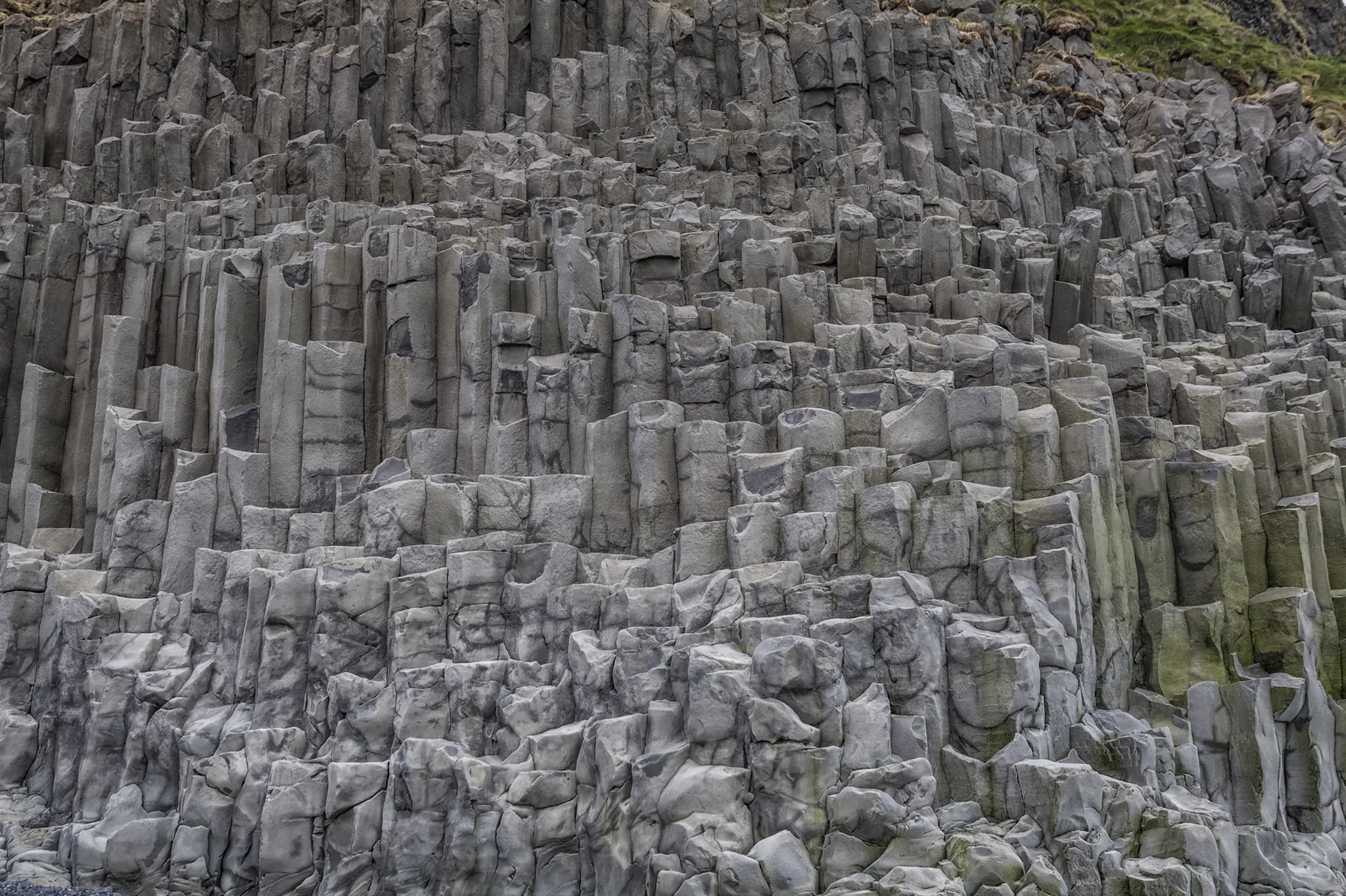 Basalt Columns in Iceland | Top Sites, Geology & Travel Guide