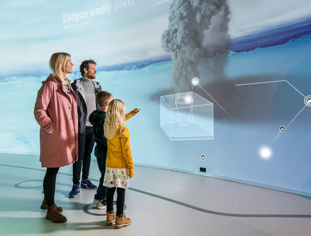 Top 7 Things To Do in Reykjavik With Kids | Perlan