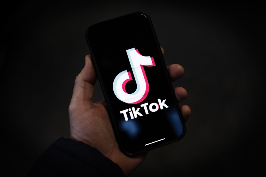 How to Sell on TikTok: Complete E-commerce Guide for Brands in 2025