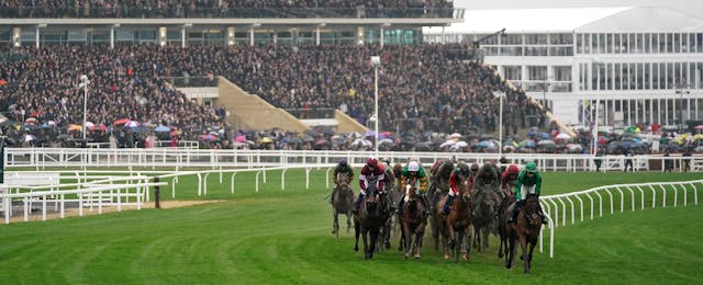 Discover the perfect Cheltenham dress code with our comprehensive guide ...