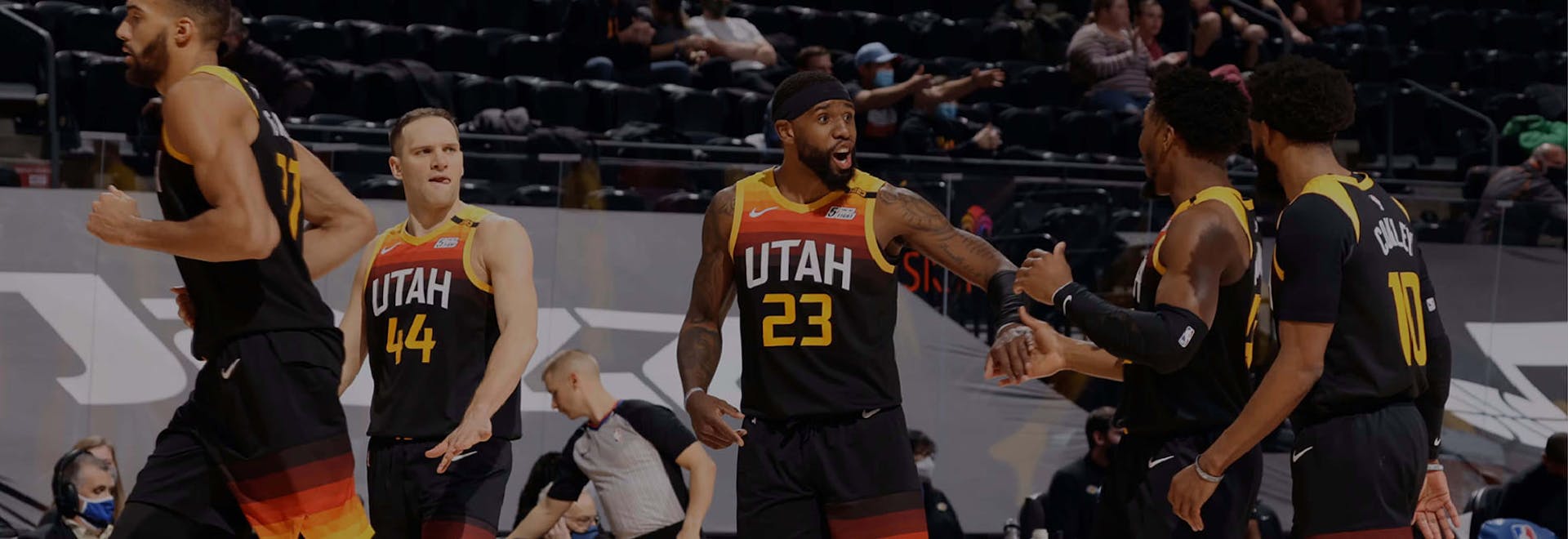 Plotly: Low-Code Data App Development