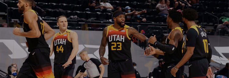 Plotly: Low-Code Data App Development