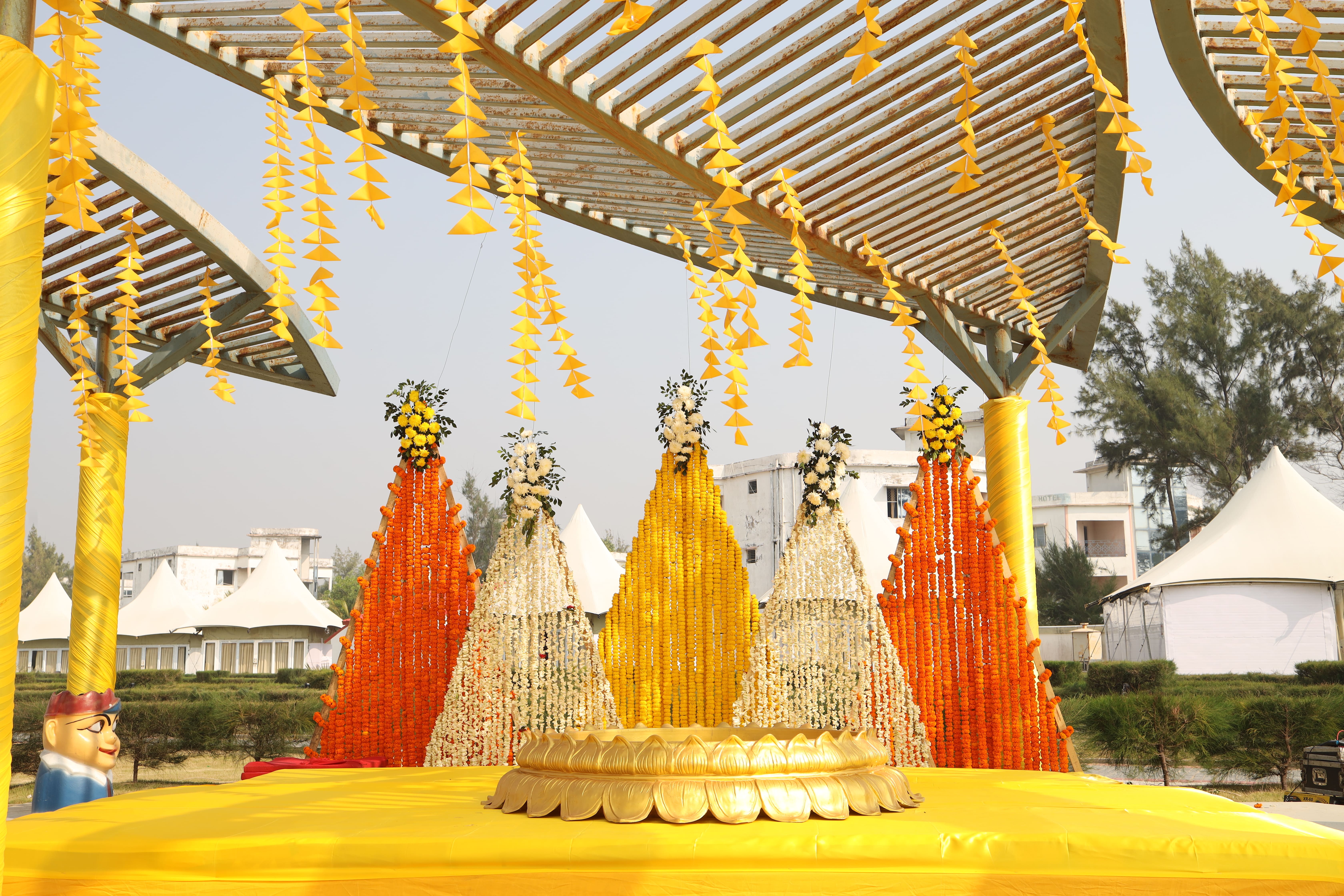 Explore Our Event Gallery Page - Pomp & Show Events