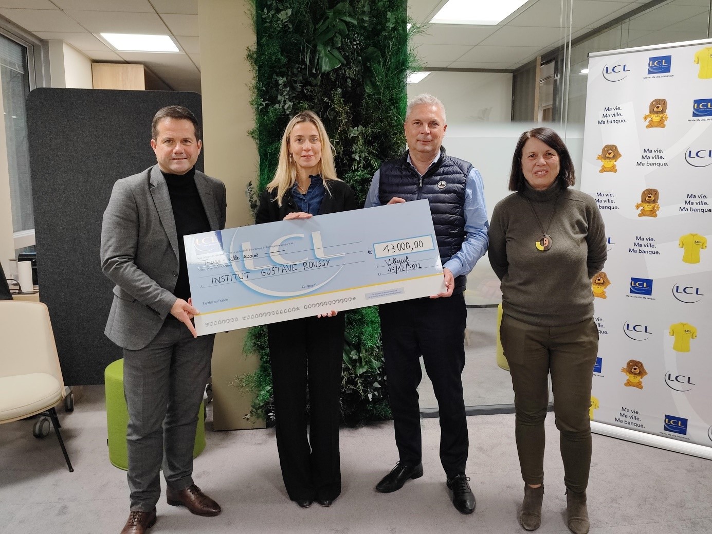 Lutte contre le cancer du sein : LCL verse 13 000 € à…