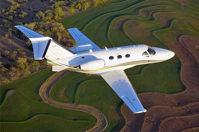 Film awards by private jet