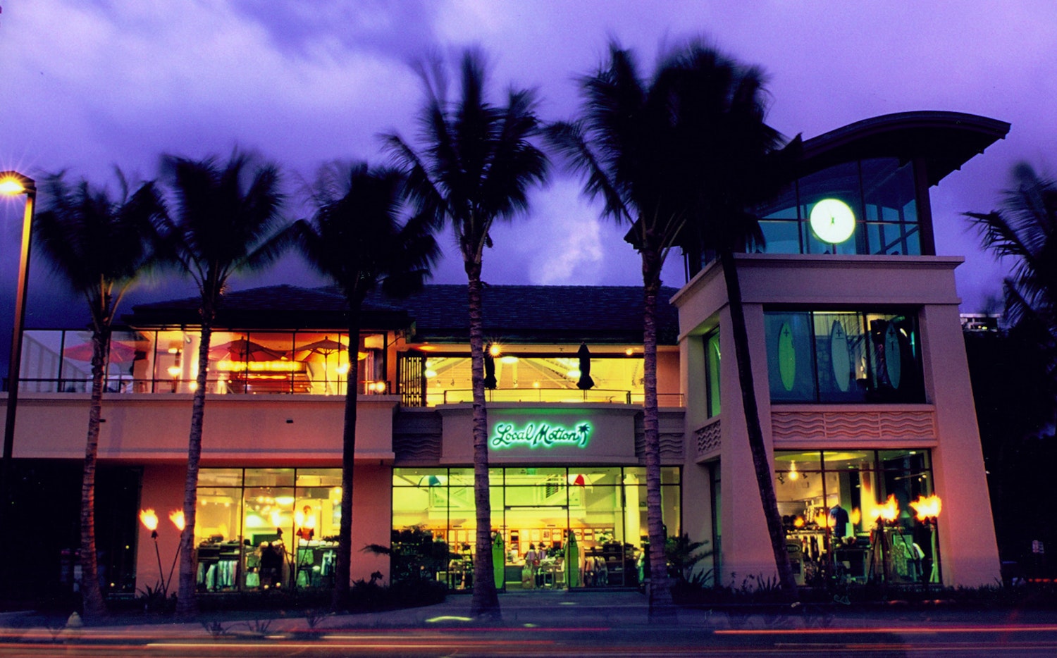 Local Motion Flagship Store – Peter Vincent Architects