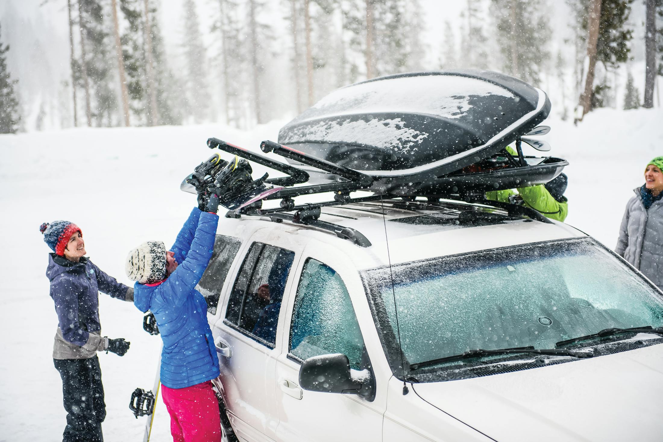 Ski box on car store