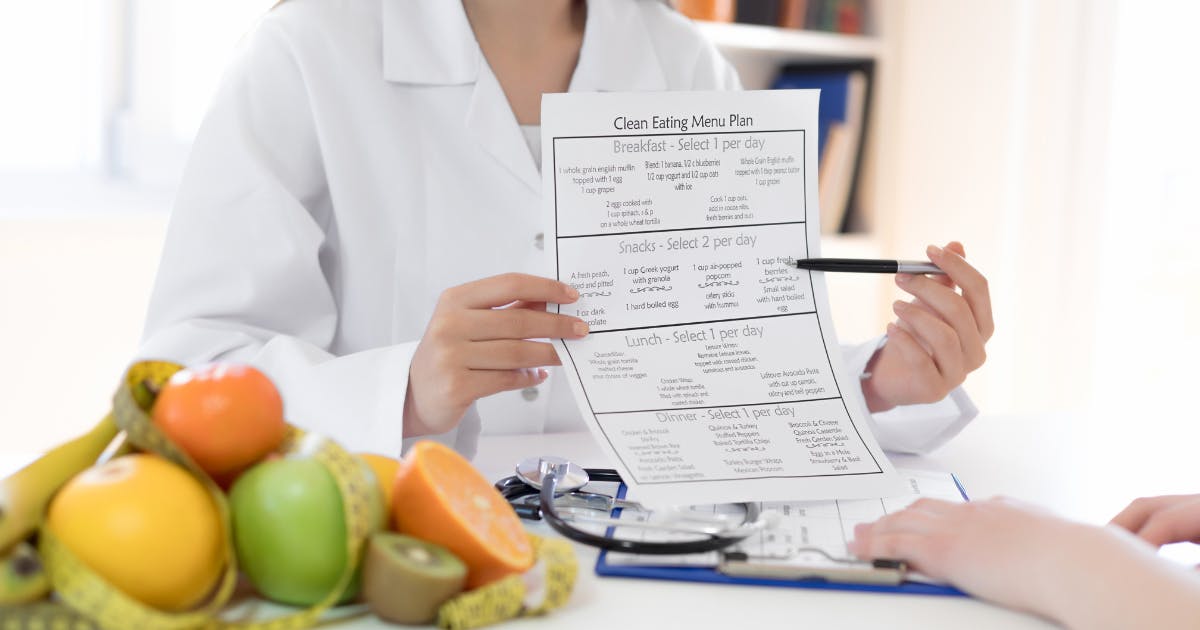 Nutritionist Job Description, Job Prospects, Salary, Qualifications at ...