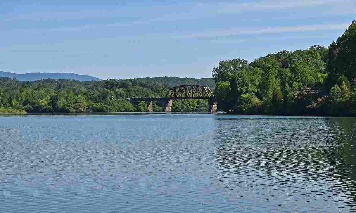 Riders Share: 5 Legendary Motorcycle Routes Near Nashville