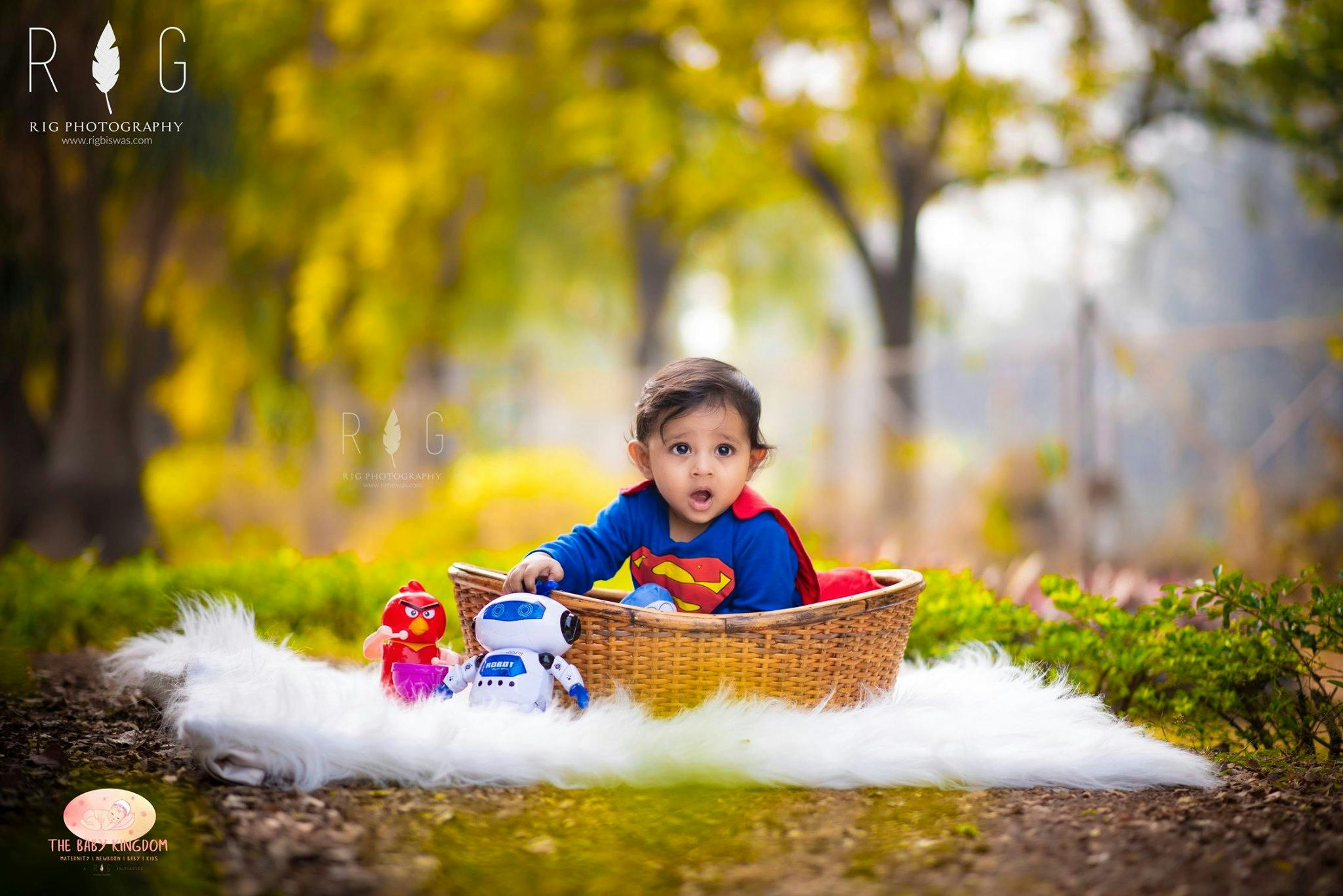 Creative Outdoor Baby Photography