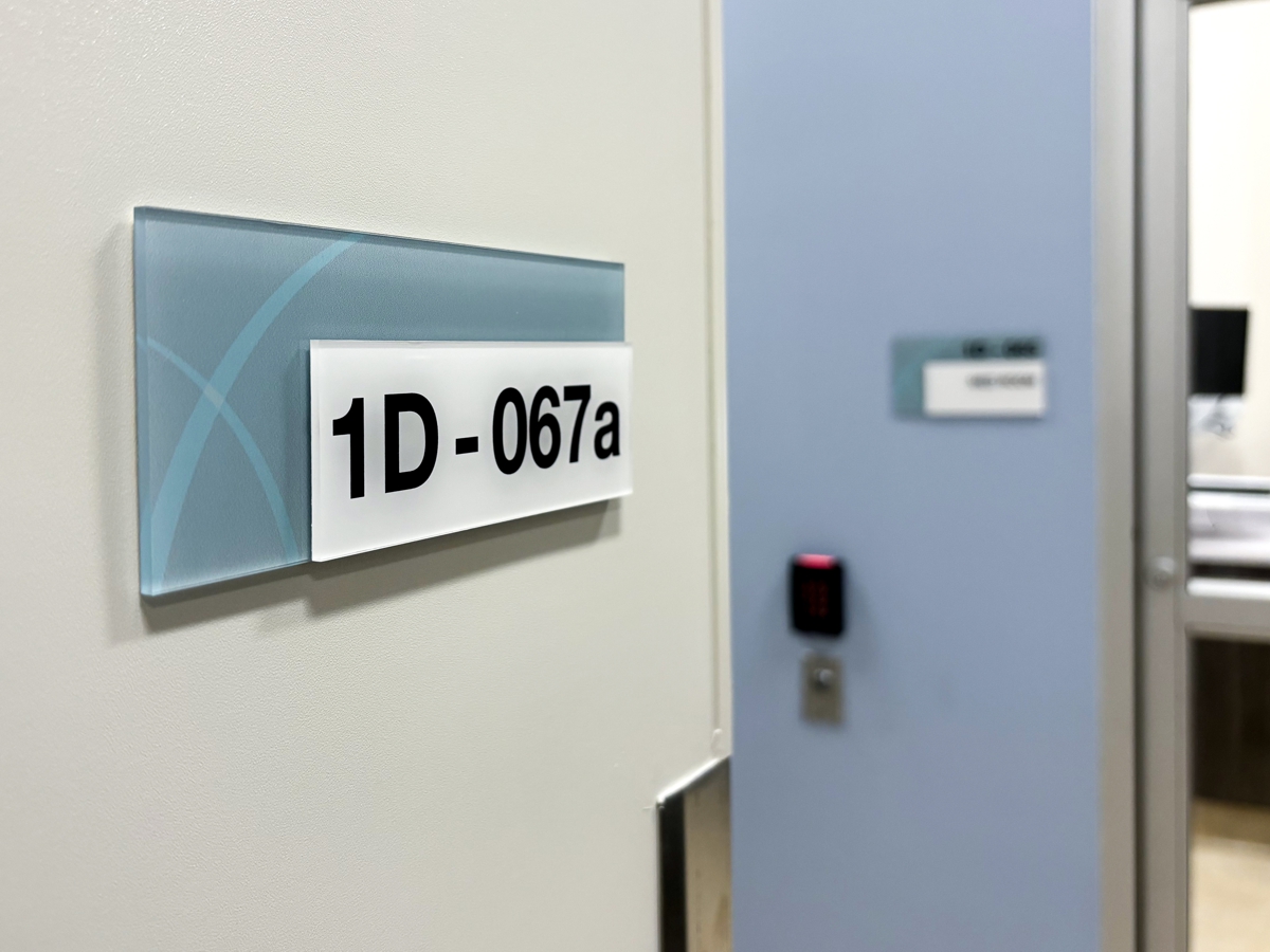 Office & Door Signs | Royal Rubber Stamp & Sign Co.