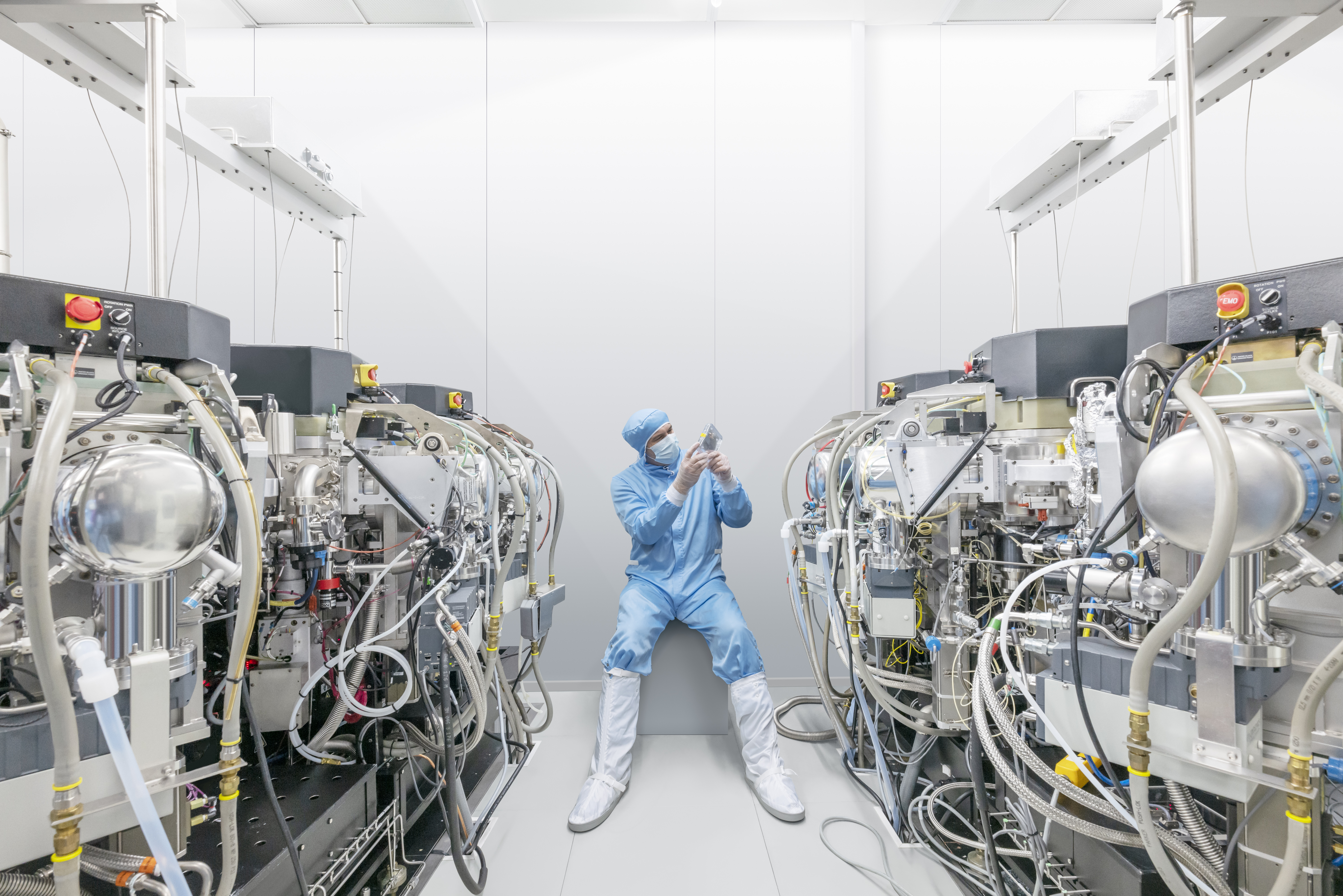 A lunar vault for humankind