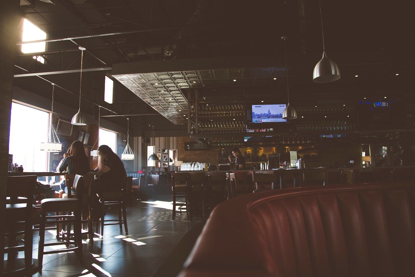 Digital Signage for Pubs - ScreenCloud