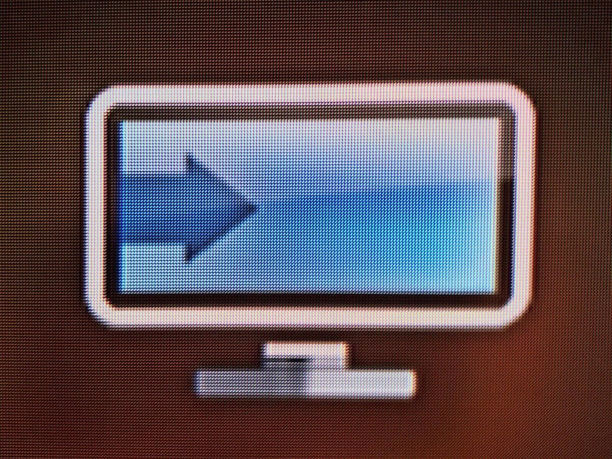 Static Signage vs Digital Signage: The pros and cons - ScreenCloud