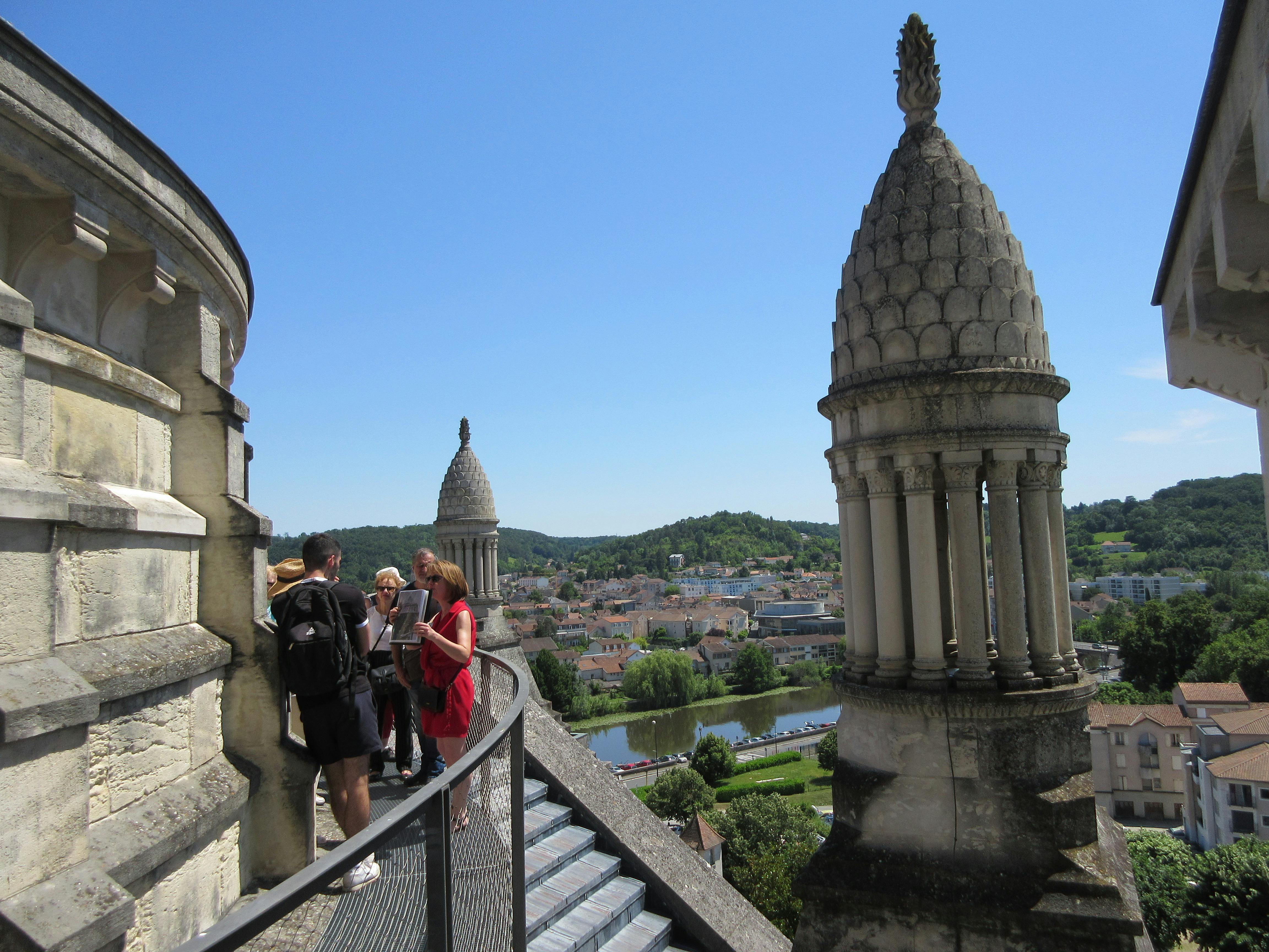 Discover Périgueux with Servitours
