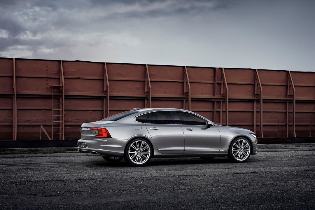 Volvo S90 seit 2016 | mobile.de