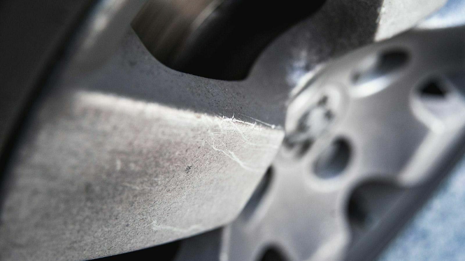 Felgen reparieren: Möglichkeiten und Kosten | mobile.de