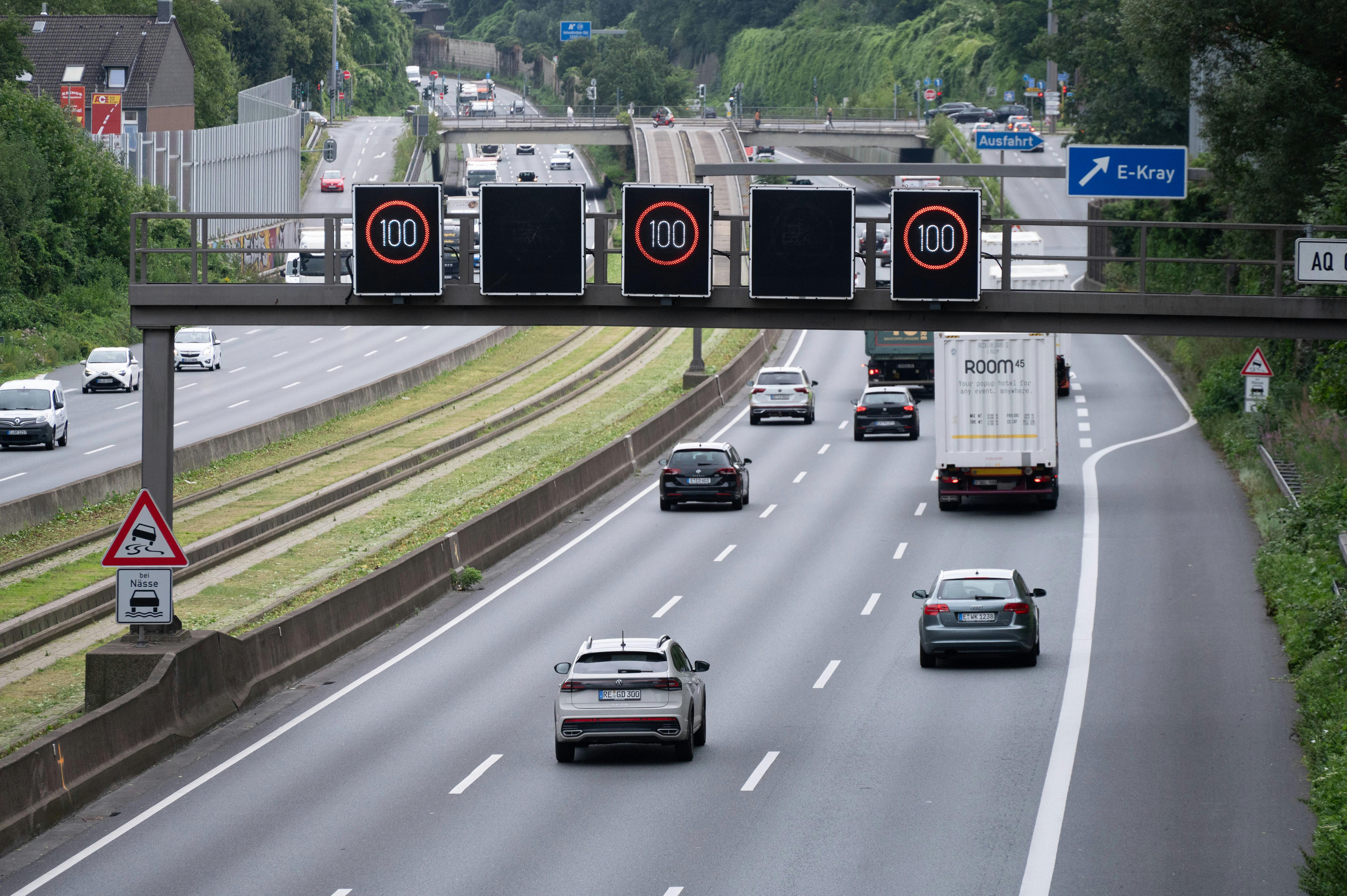 Was Gilt Auf Autobahnen