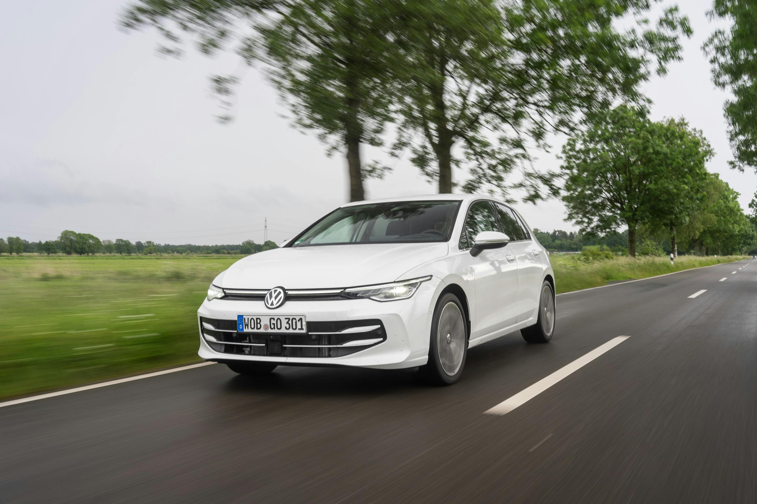 Der VW Golf 8 Facelift im Test | mobile.de