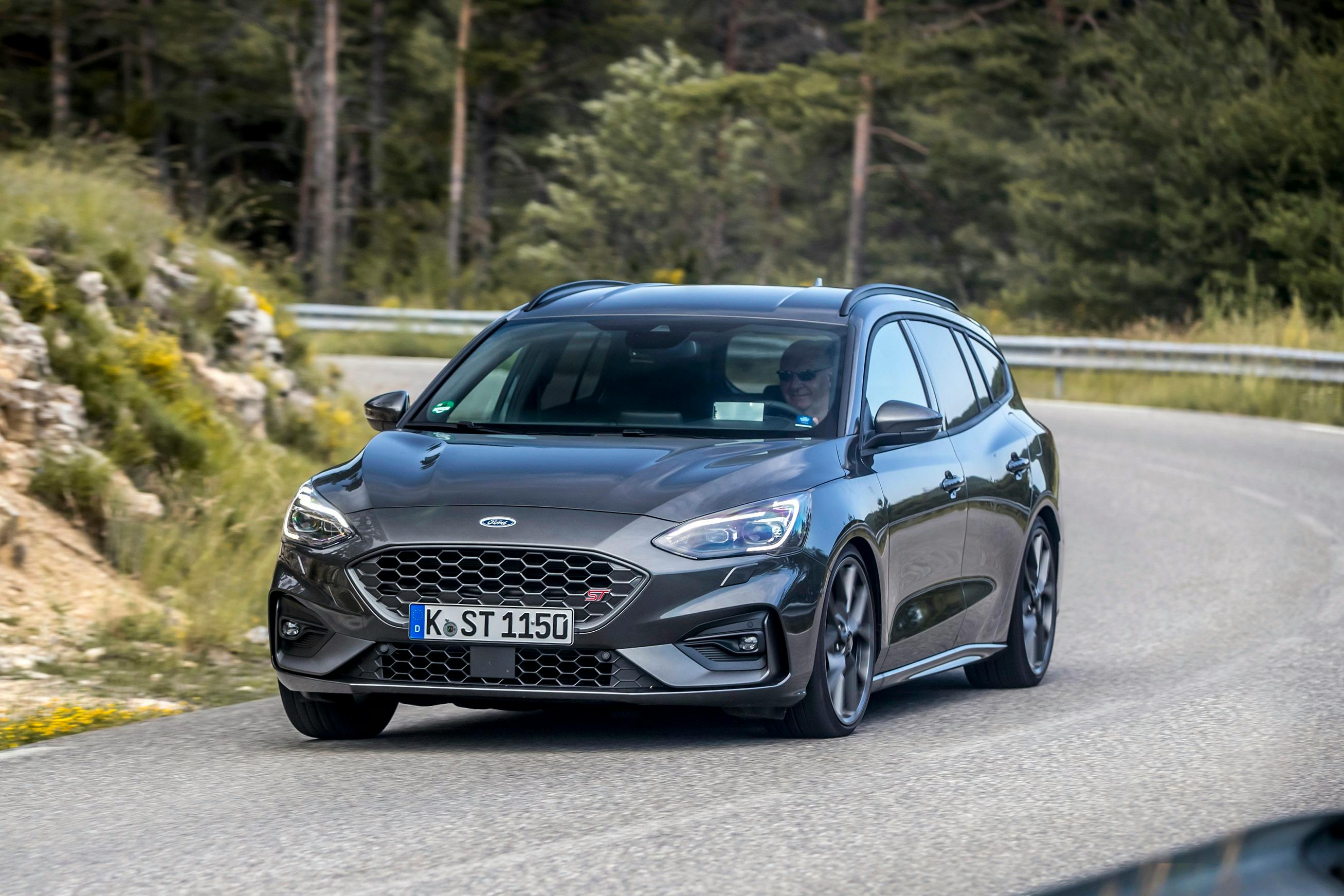 Sonn Ford Focus Turnier St Line Der Sportliche Kombi Der Alle Blicke Auf Sich Zieht